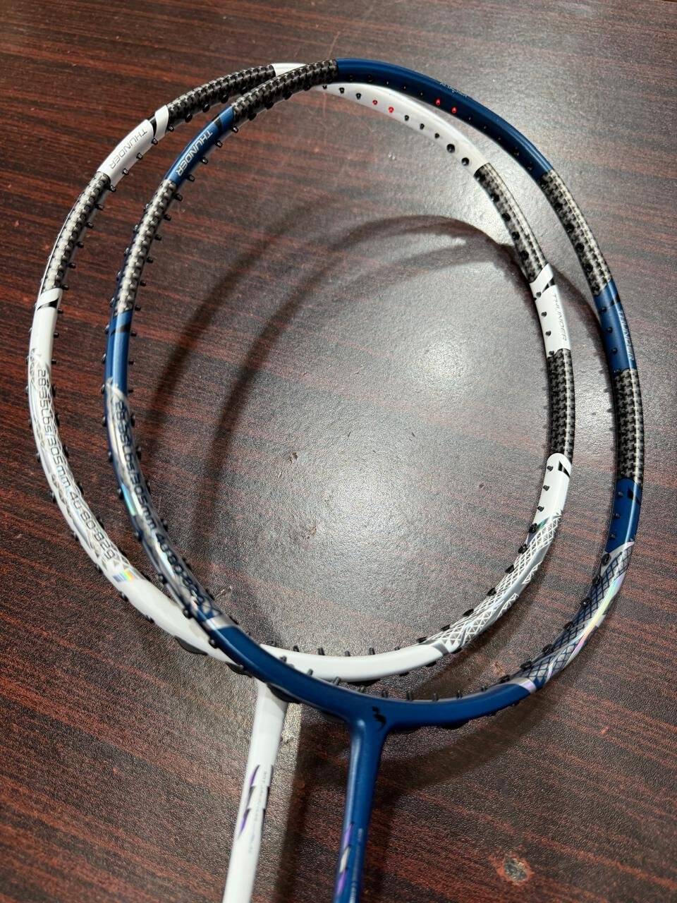 Timing Bedminton racket Original with gut and grip - Spin Sports